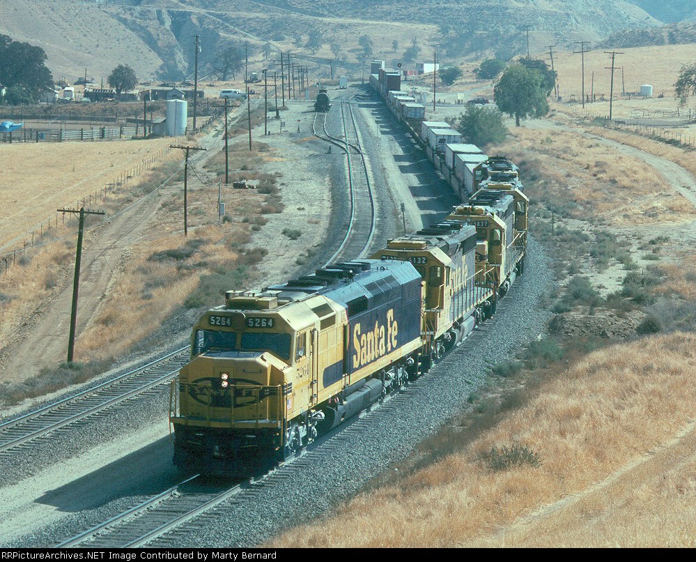 AT&SF 5264 and Sisters in 1992